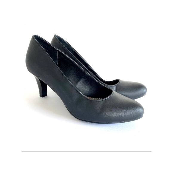 Rialto | Shoes | Rialto Womens Black Choffel Almond Toe Kitten Heel ...